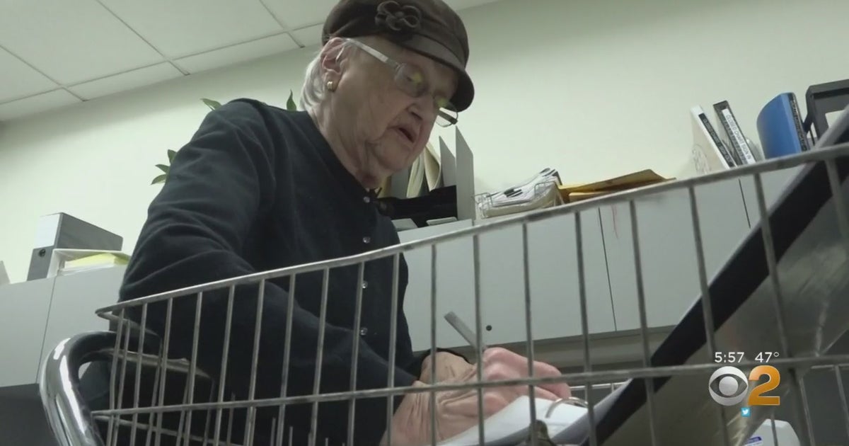 90-Year-Old Bookkeeper Still Going Strong, Honored For Career Of ...