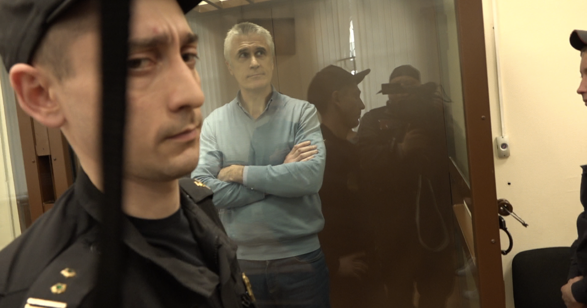 Russia releases American investment manager Michael Calvey to house ...