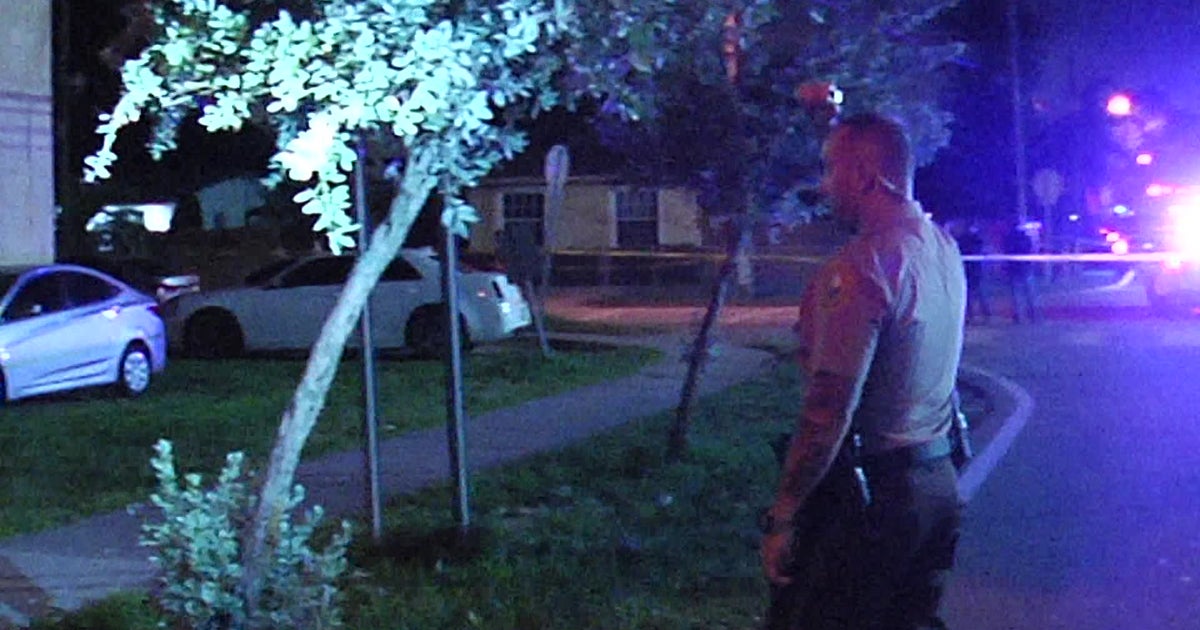 Miami-Dade Police Investigating Deadly Shooting Outside Miami Home That ...