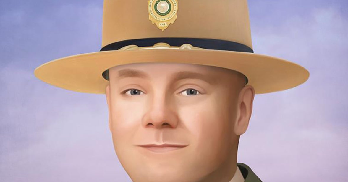 Philadelphia Cop Paints Portrait Of Fallen Minnesota Conservation ...