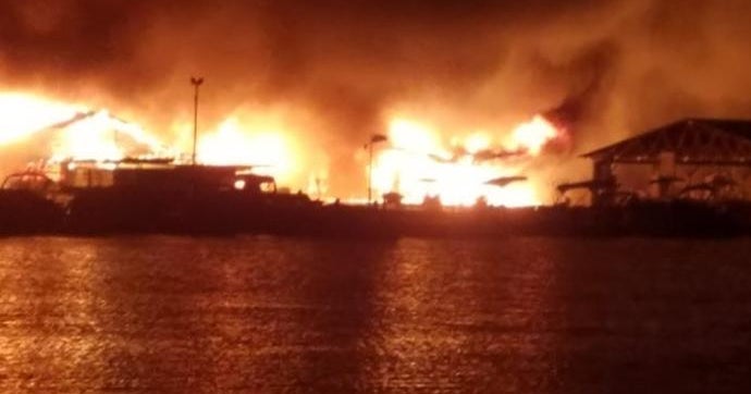Conley Bottom fire today: Blaze destroys parts of marina on Lake ...