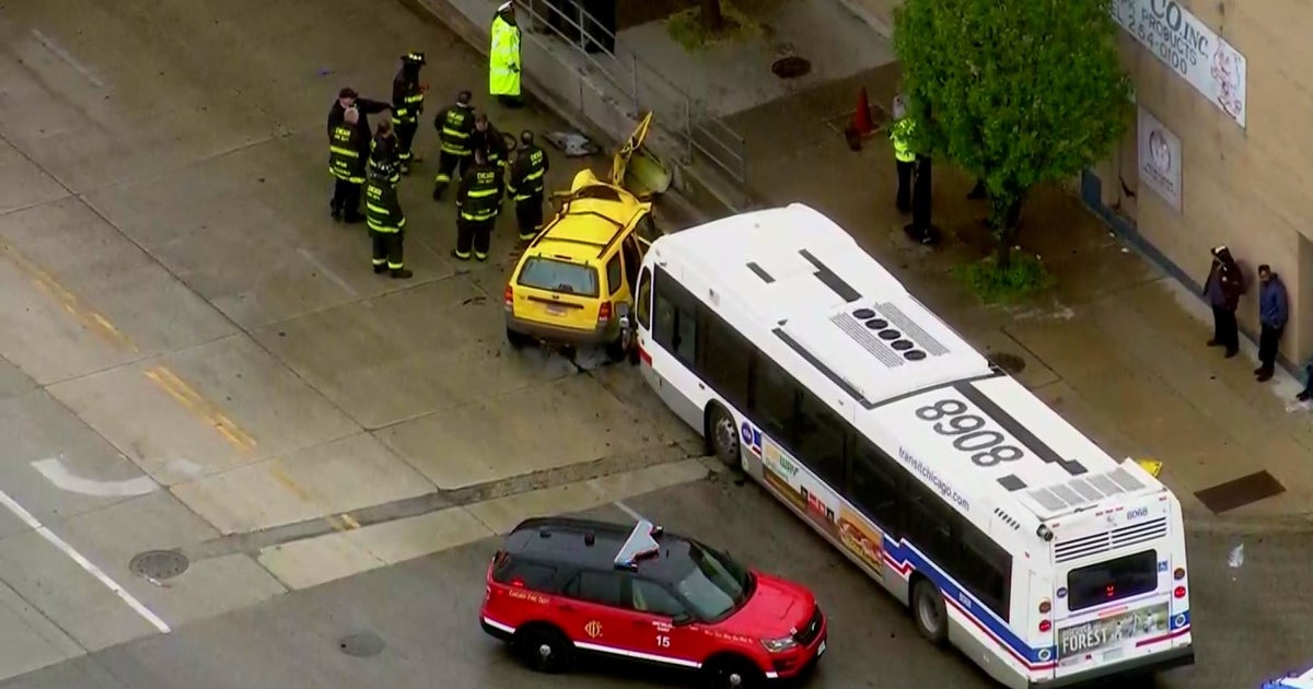 11 Injured In CTA Bus Crash In Back Of The Yards - CBS Chicago