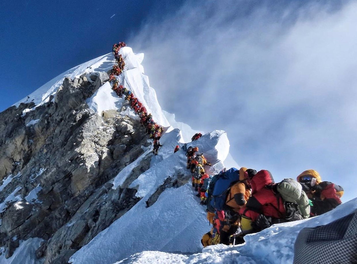 Mount Everest trash: 24,000 pounds of garbage were just removed from ...