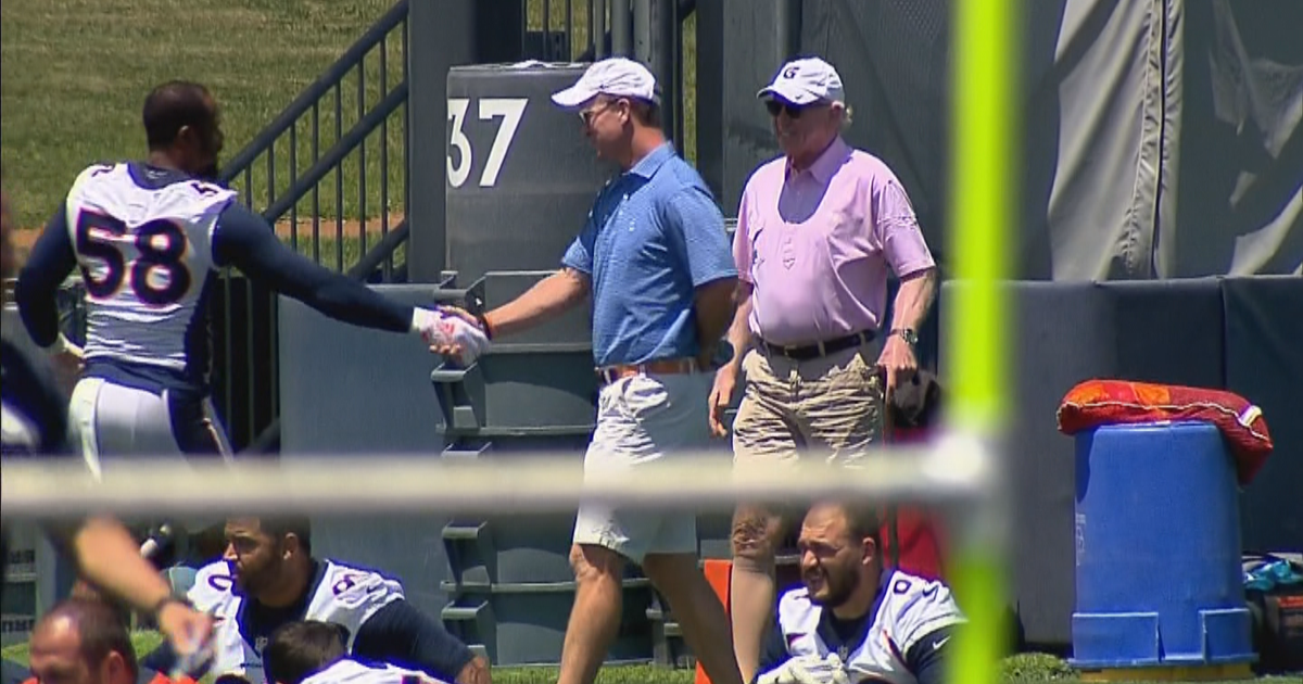 Peyton And Archie Manning Visit Broncos During Day 2 Of Minicamp - CBS ...