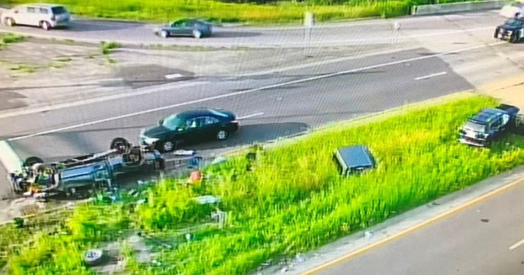 State Patrol: 3-Vehicle Crash Closes Highway 7 In Hopkins - CBS Minnesota