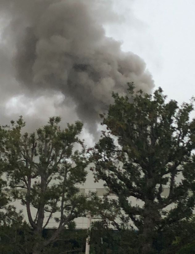 Chemical Fire At Simi Valley Industrial Building Forces Evacuations ...