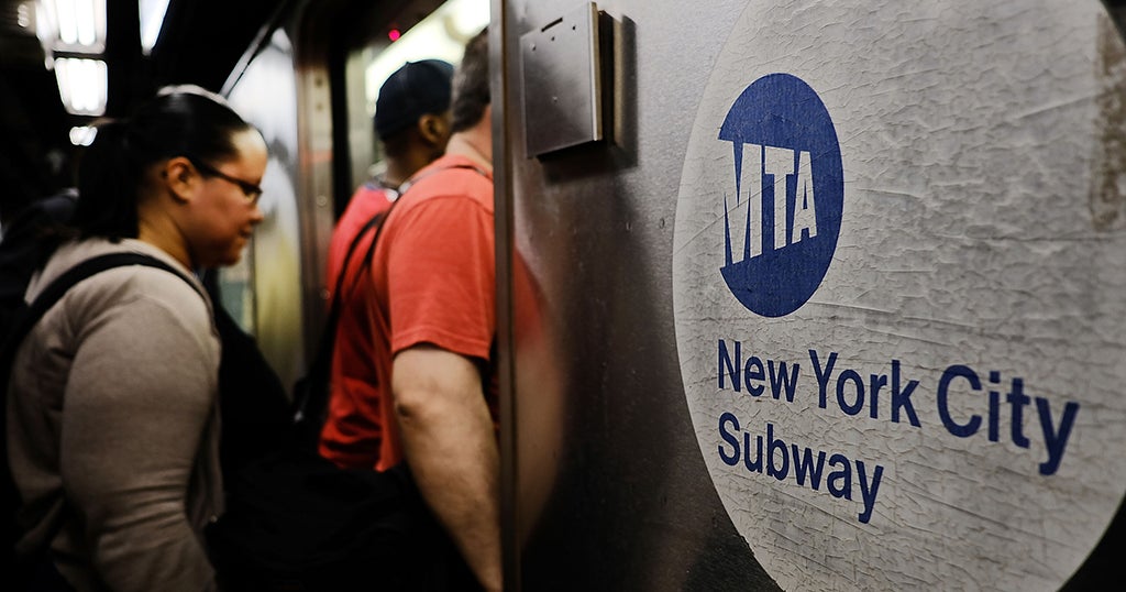 Report Raises Red Flags About MTA Employee Background Checks - CBS New York