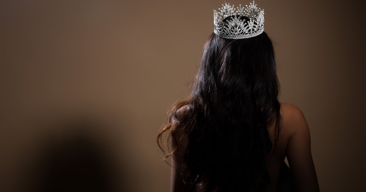 Elementary School Teacher Makes History As First Black Miss Tennessee ...