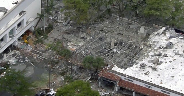 Massive explosion damages mall in Florida, injures at least 20 - CBS News