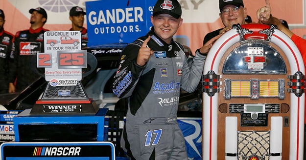Tyler Ankrum Gets First NASCAR Truck Win - CBS Detroit