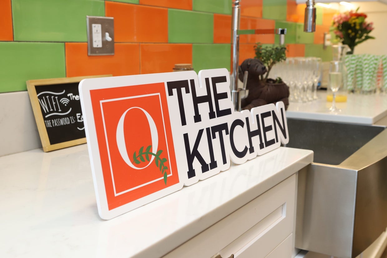 New Center Welcomes The Kitchen, By Cooking With Que - CBS Detroit