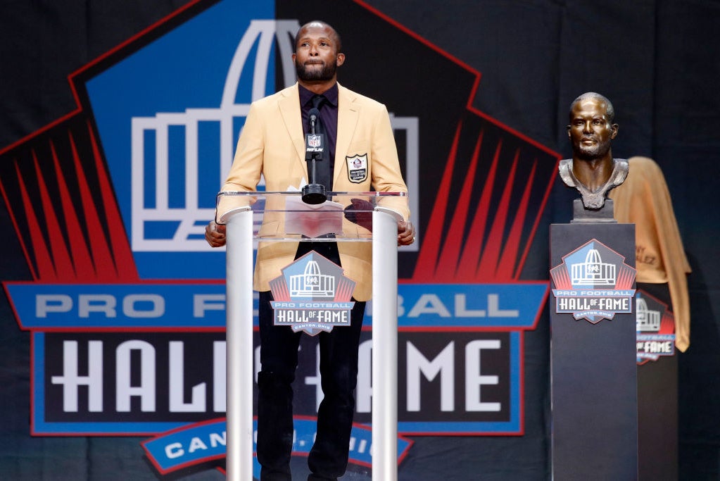 Champ Bailey Shares A Social Message In Hall Of Fame Speech - CBS Colorado