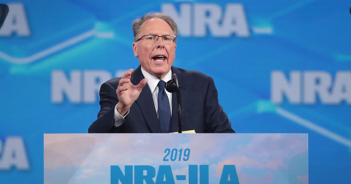 Scandal-ridden NRA head Wayne LaPierre digs in against gun control ...