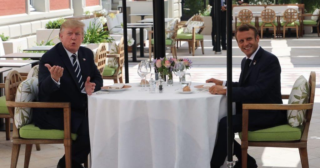 Trump attends dinner at G-7 summit after days of bashing allies - CBS News