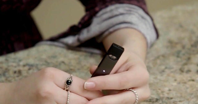 Tony Dokoupil on his interview with Juul's CEO about vaping - CBS News