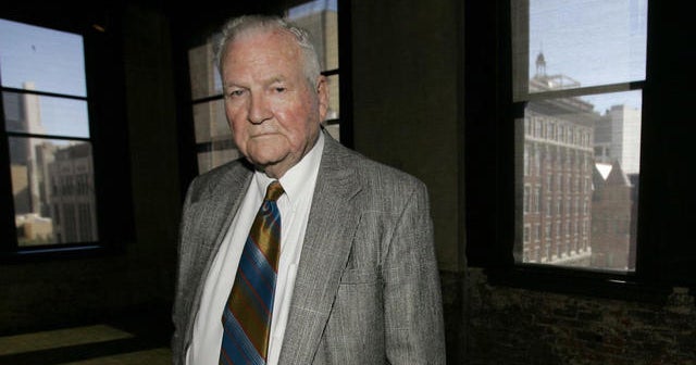 James Leavelle, detective handcuffed to Lee Harvey Oswald, dies at 99 ...