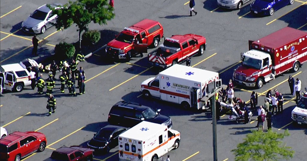 Refrigerant Leak At Rowley Market Basket Sends 8 To Hospital - CBS Boston