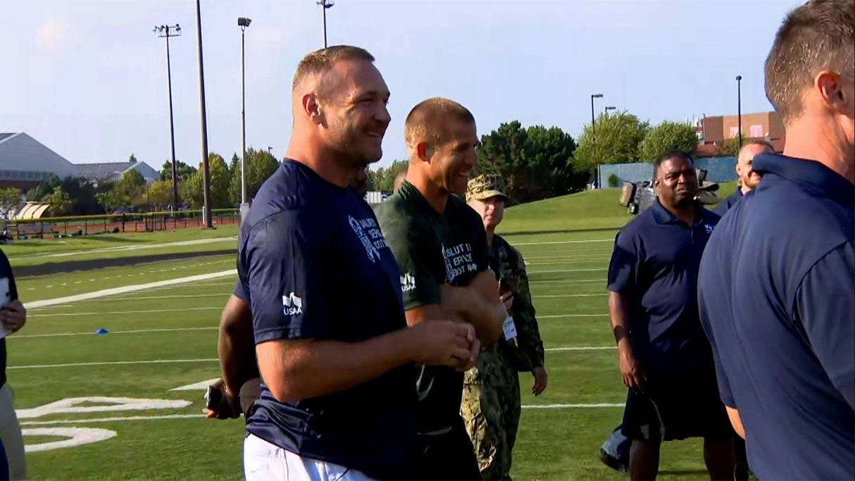 Brian Urlacher news - Today’s latest updates - CBS Chicago