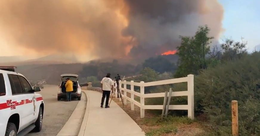 Hundreds Of Homes Evacuated In Tenaja Fire; 2 Structures With Minor ...