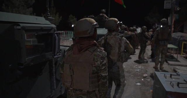 Inside an Afghan unit hunting ISIS fighters - CBS News