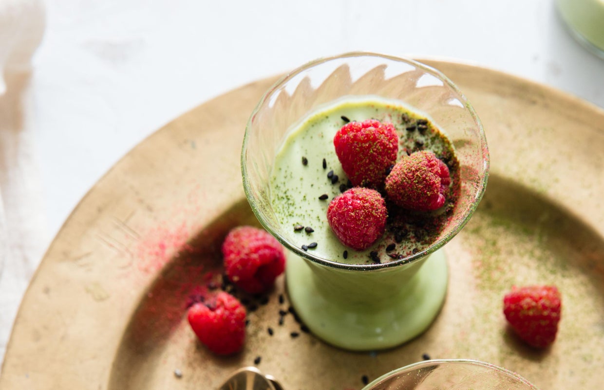 The Dish: Chef Amanda Haas shares her signature recipes - CBS News