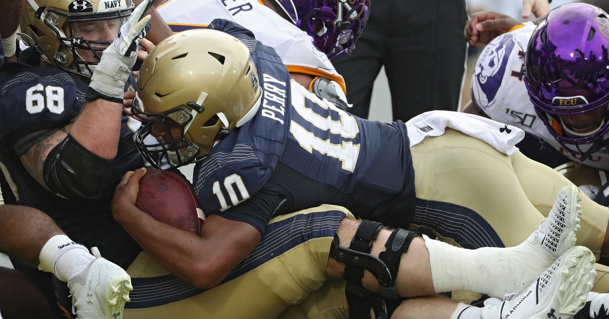 Perry Leads Navy Past No. 21 SMU 35-28 - CBS Baltimore