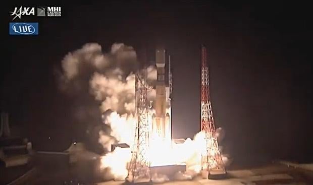 Japan space launch: H2-B rocket launches cargo ship on flight to space ...