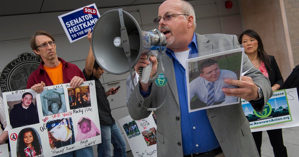 "Joker" movie: Families of Aurora theater shooting victims call on ...