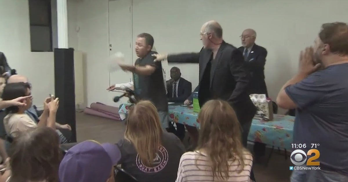 Raucous Fight Breaks Out At Community Meeting Protesting Brooklyn Bike ...