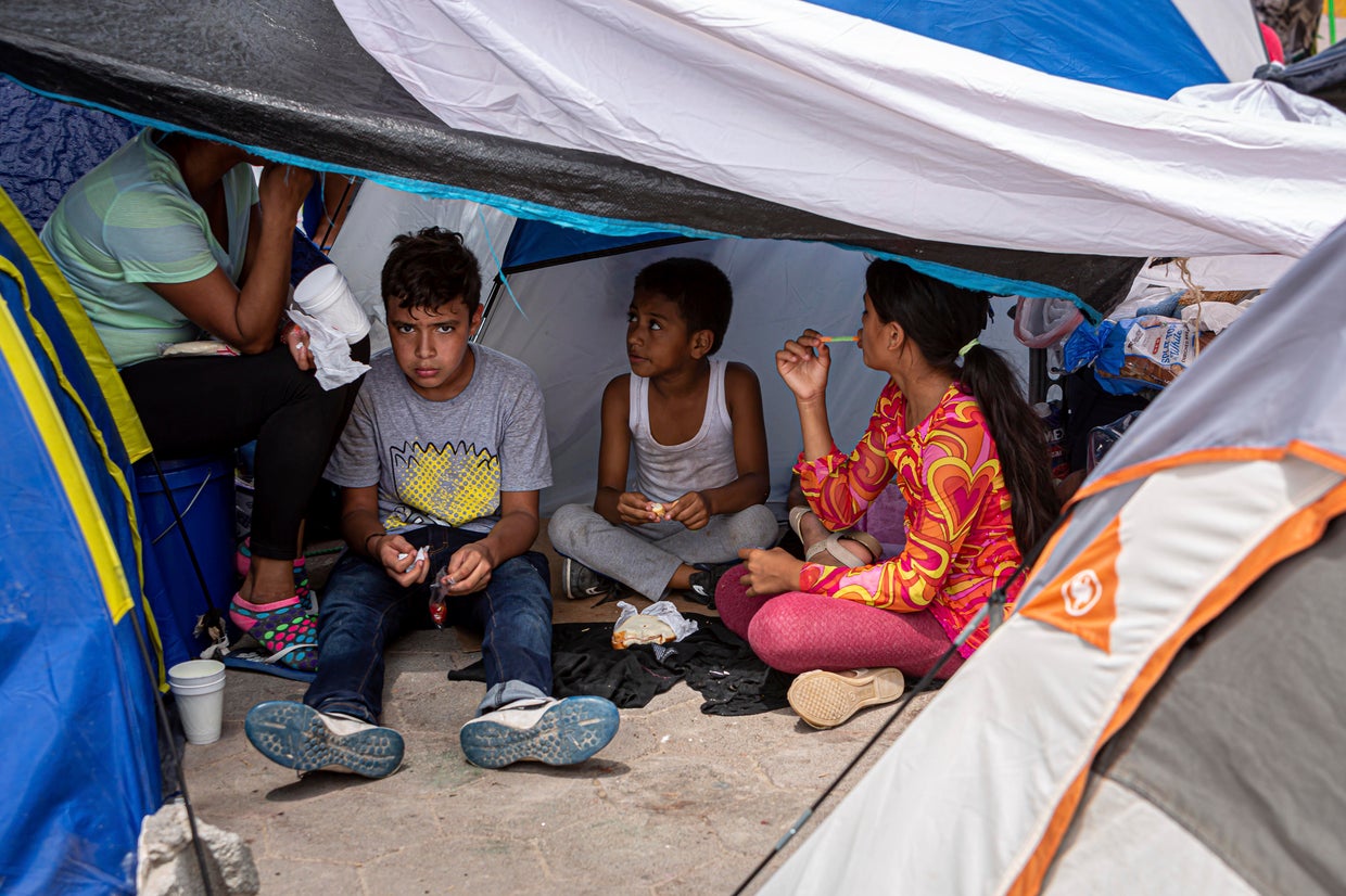 Remain in Mexico: U.S. says it can now return asylum seekers to Mexico ...