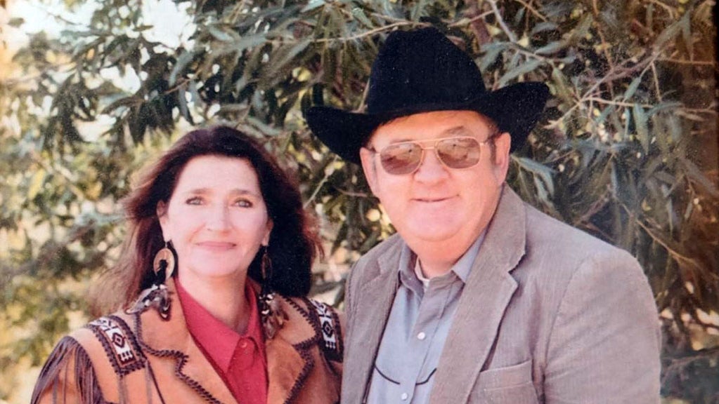 Vietnam Vet Who Saved Wife From Path Of Truck Identified As William ...