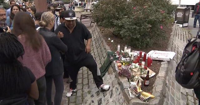 Vigil Held For Homeless Men Murdered In New York City Cbs News