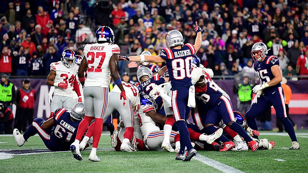 Patriots Force 4 Turnovers, Beat Shorthanded Giants 35-14 - CBS New York