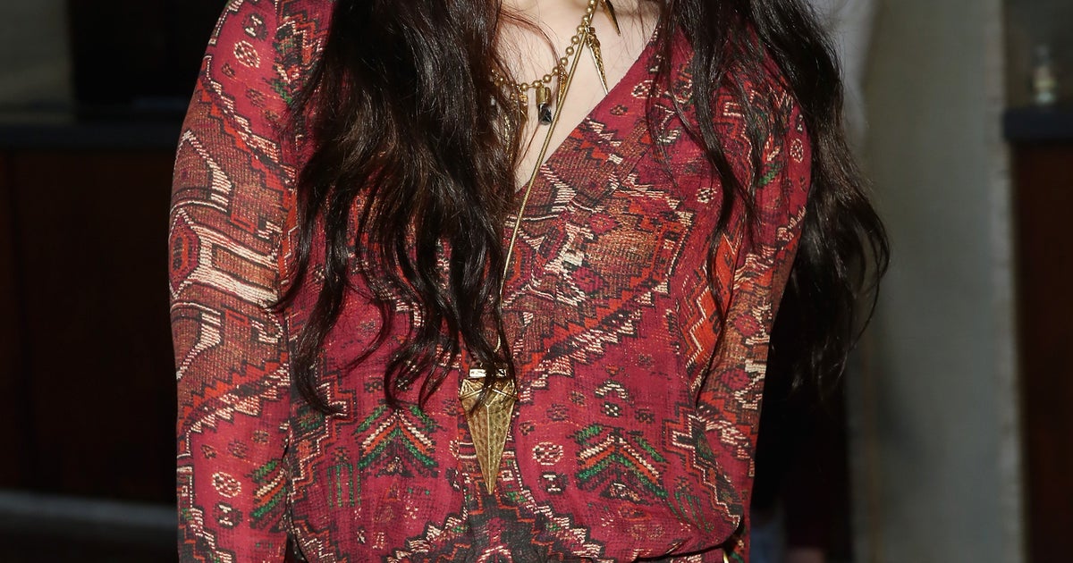 K-Pop Star Sulli Found Dead In Home Of Possible Suicide - CBS Los Angeles