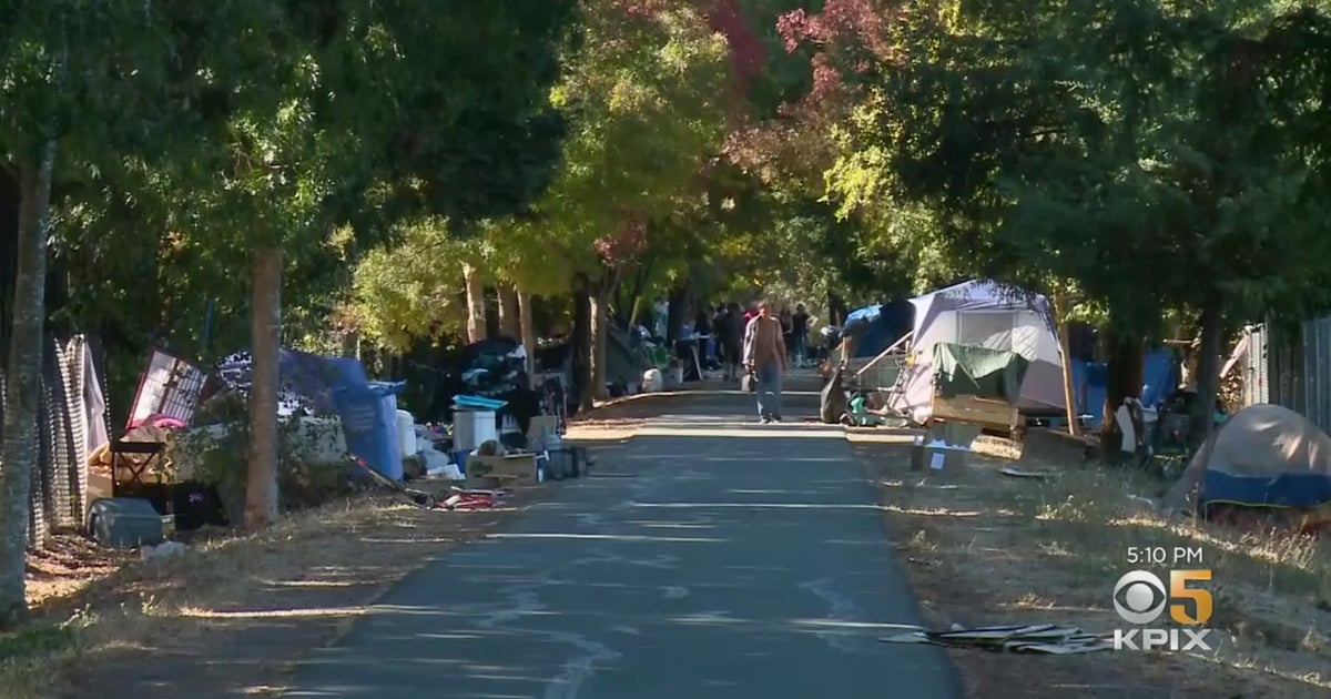 Homeless Encampment Takes Over Neighborhood Trail In Santa Rosa - CBS ...