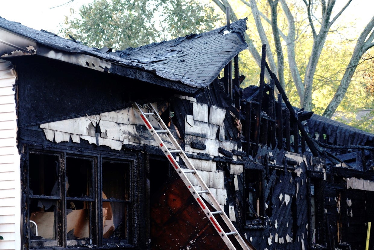 Family Of 4 Displaced After Fire Destroys Edgewater House - CBS Baltimore