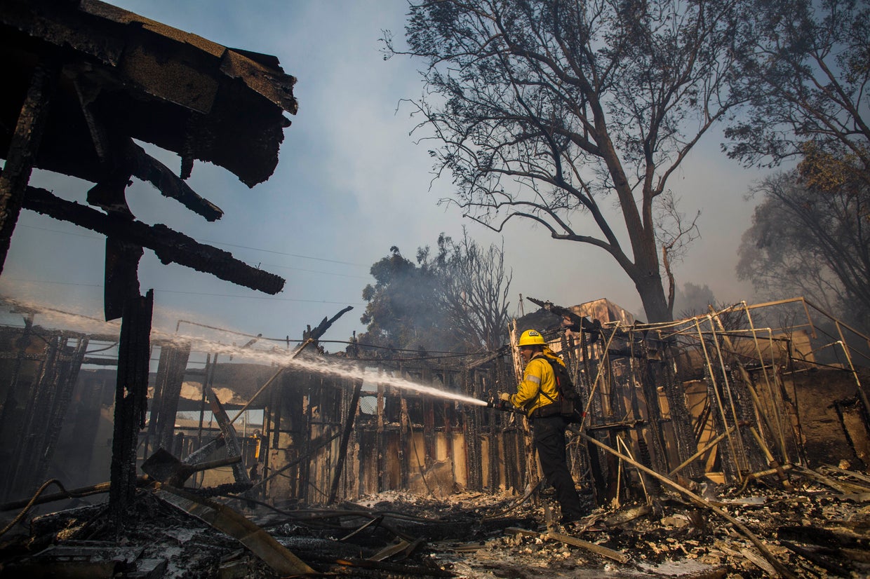 PHOTO GALLERY: Fire Crews Battle Getty Fire