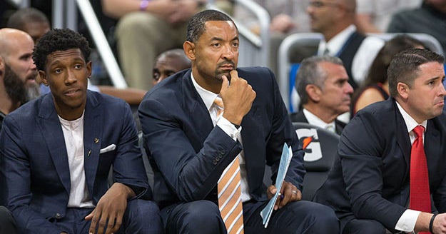 Juwan Howard Signs 1st Recruit Zeb Jackson - CBS Detroit