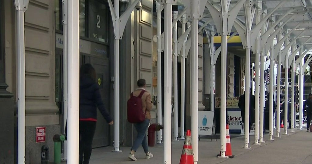 White Scaffolding Sprouting Up Across NYC In Attempt To Beautify An ...