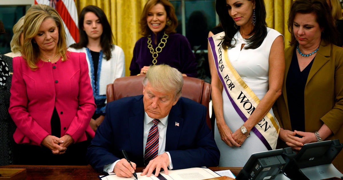 Trump Native Americans: President signs executive order for task force ...