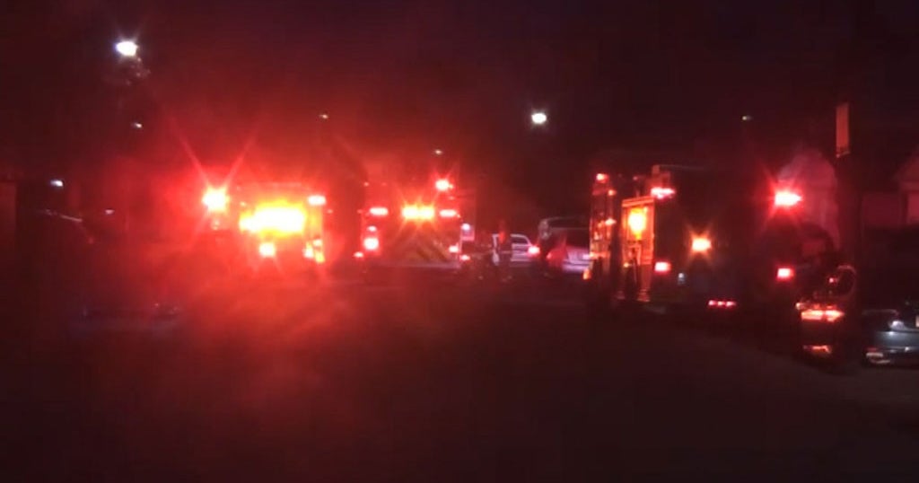Fire Breaks Out At Duplex In Antelope - CBS Sacramento