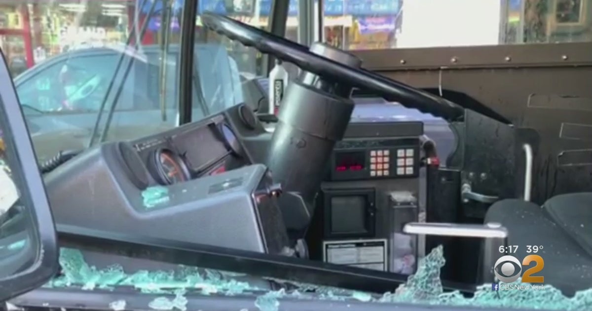 3 MTA Workers Injured In 2 Unprovoked Attacks Less Than 30 Minutes ...