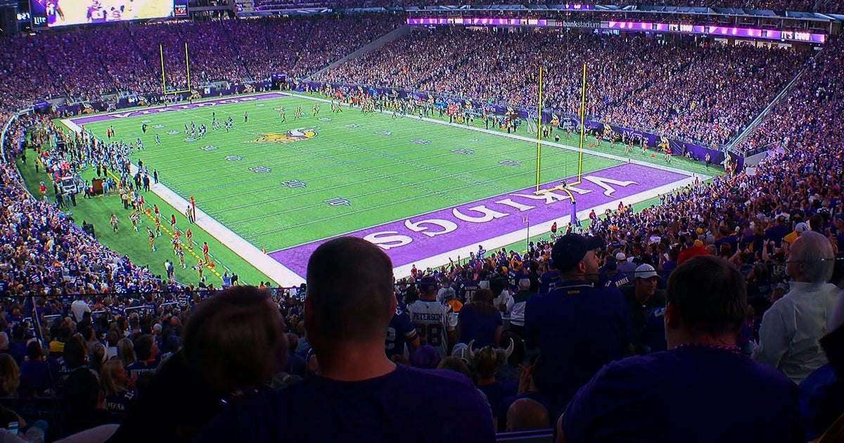 Who Are All The People On The Sidelines During Vikings Games? - CBS ...