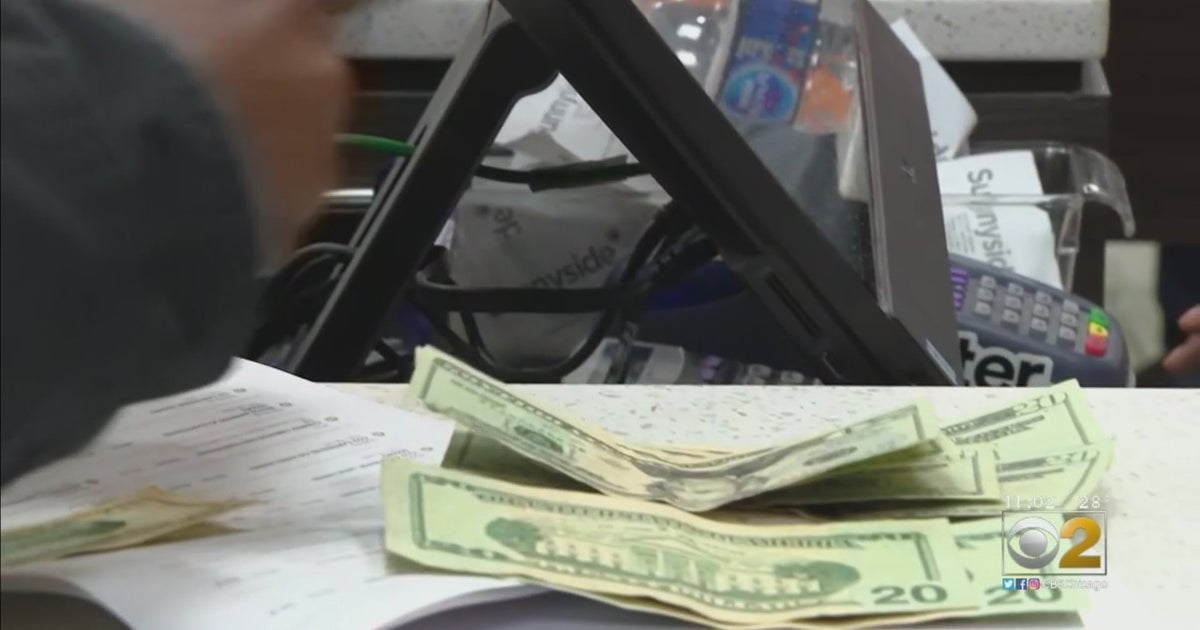 Long Lines For Legal Marijuana Wrap Around Chicago Dispensaries - CBS ...