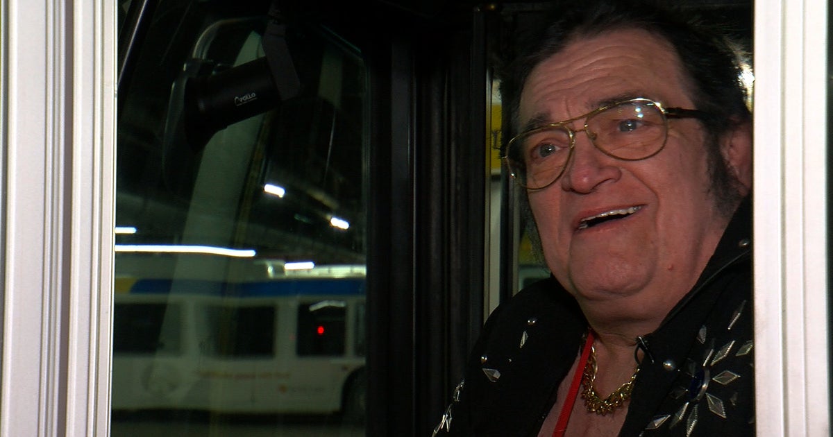 Metro Transit Bus Driver Honors Elvis Presley On His 85th Birthday ...