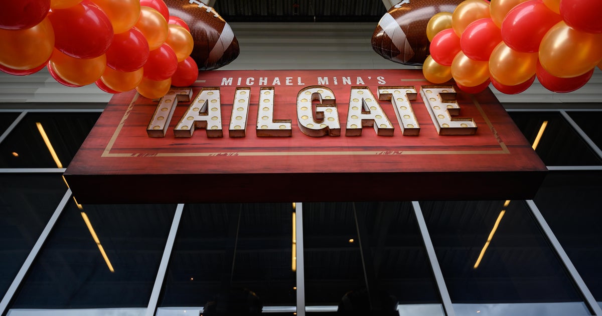 Michelin Star Chef Michael Mina Creates The Ultimate 49ers Tailgate ...