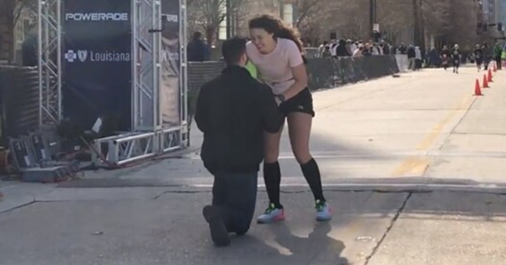 WATCH: Marathon Runner Surprised By Marriage Proposal At Finish Line ...