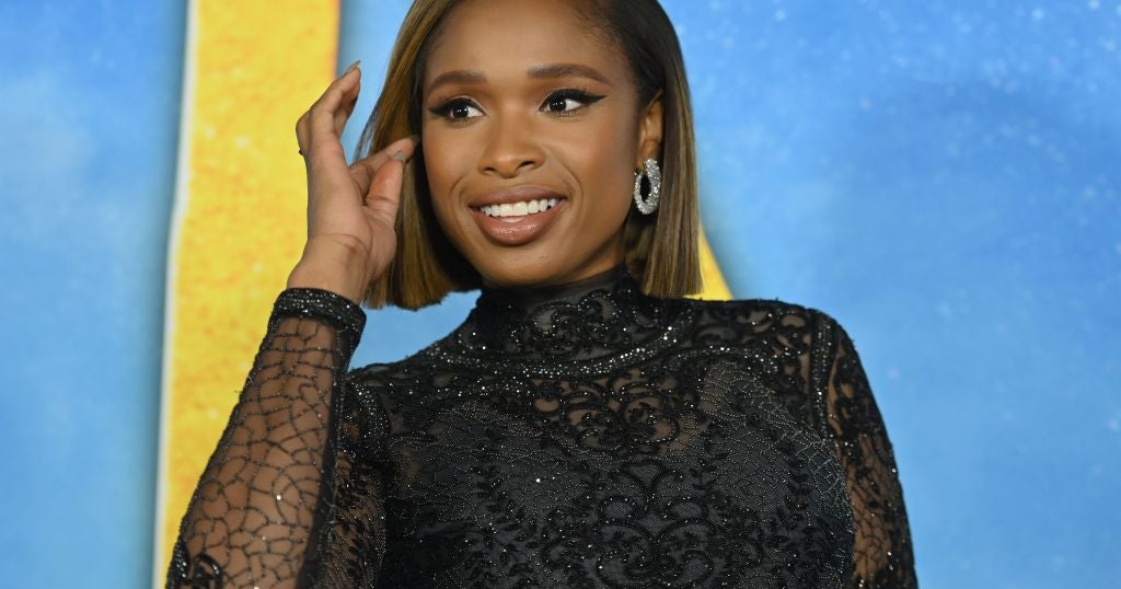 Jennifer Hudson Films Scenes Of Aretha Biopic At Atlanta Church - CW Atlanta