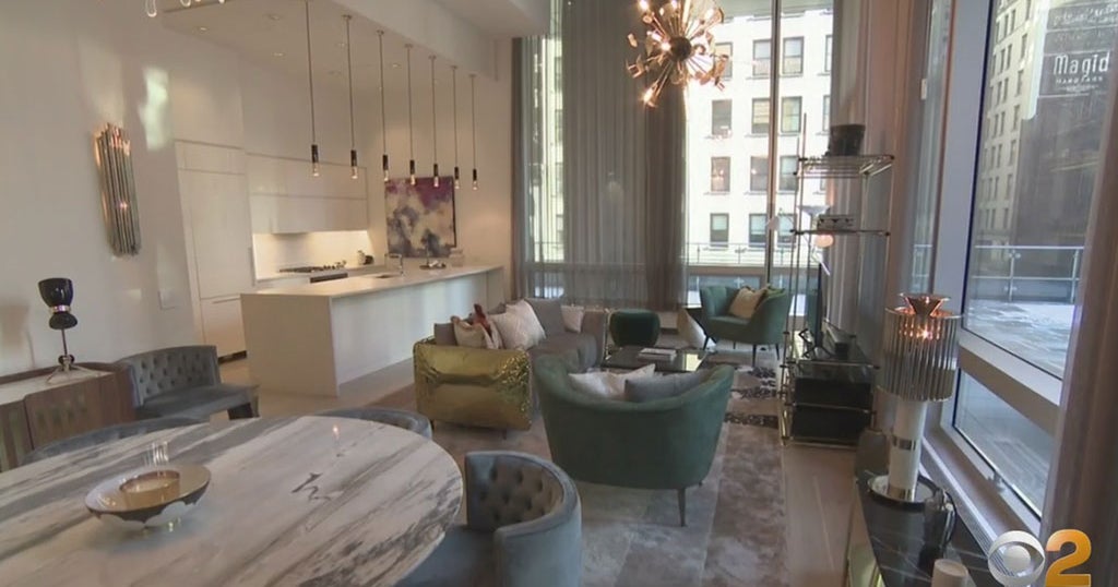 Living Large: Mansion On Madison With Private Heated Pool - CBS New York