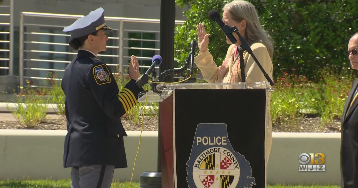 CBS' 'Tommy' Highlights Successes, Struggles Female Police Chiefs, Like ...